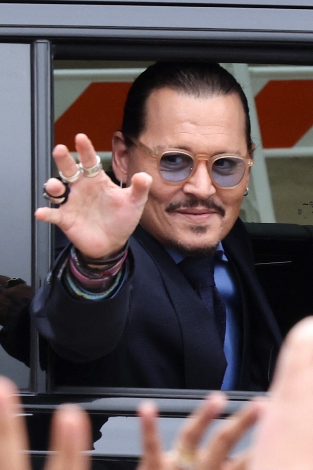Photo : Info - Johnny Depp fête ses 60 ans - Info - Amber Heard renonce à faire appel de sa ...