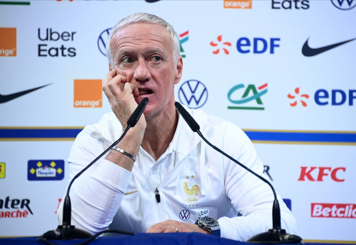Photo : Le sélectionneur de l'équipe de France de football Didier Deschamps en conférence de ...