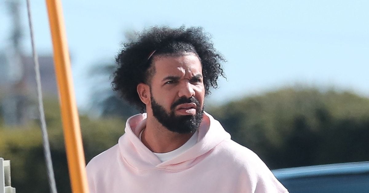 Drake offre 50.000 balles à un fan en plein milieu d'un de ses concerts ...