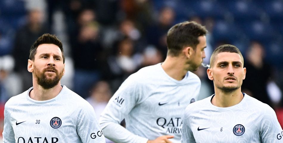 Echauffement - Lionel Leo Messi ( 30 - PSG ) - Marco Verratti ( 6 - PSG ) - - Match de Football ...