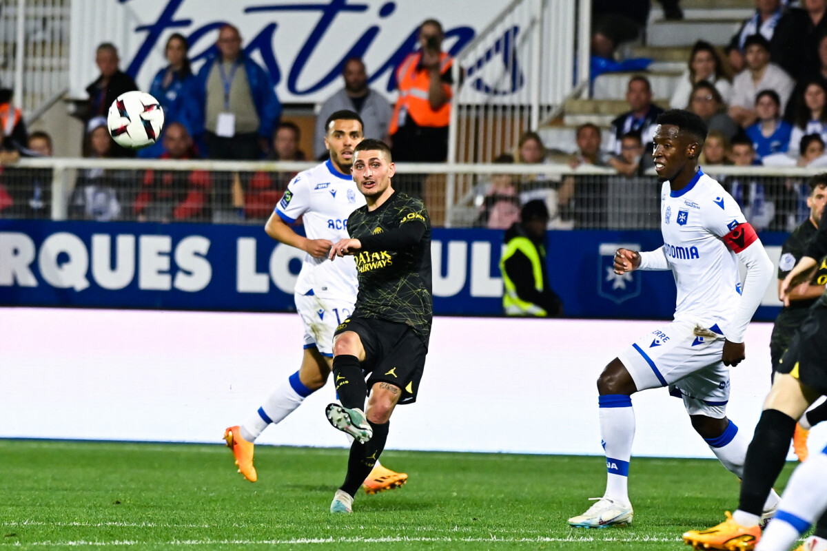 Photo : Marco Verratti ( 6 - PSG ) - - Match de Ligue 1 Uber Eats "Auxerre - PSG (1-2)" au stade ...