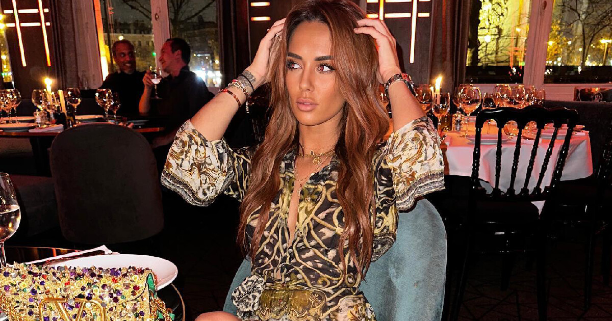 Hilona annonce sa grossesse : Maeva Ghennam et de nombreuses stars de ...