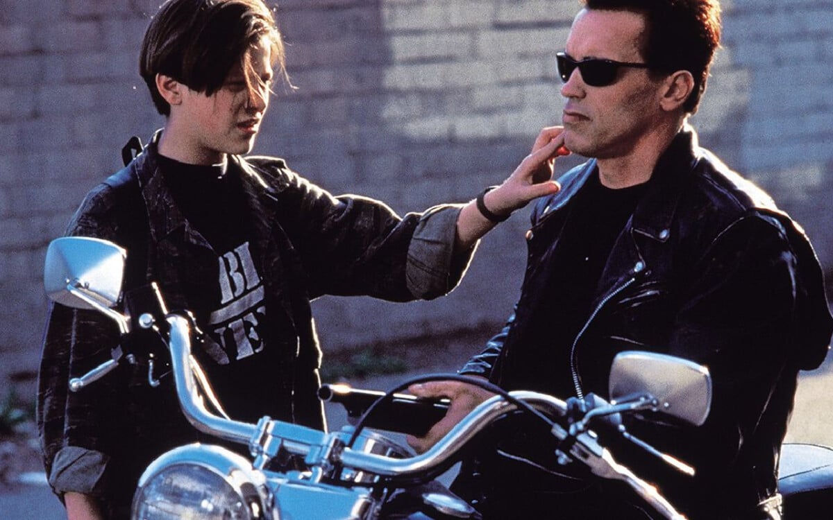 Vidéo : Bande-annonce du film "Terminator 2" de James Cameron. Edward ...