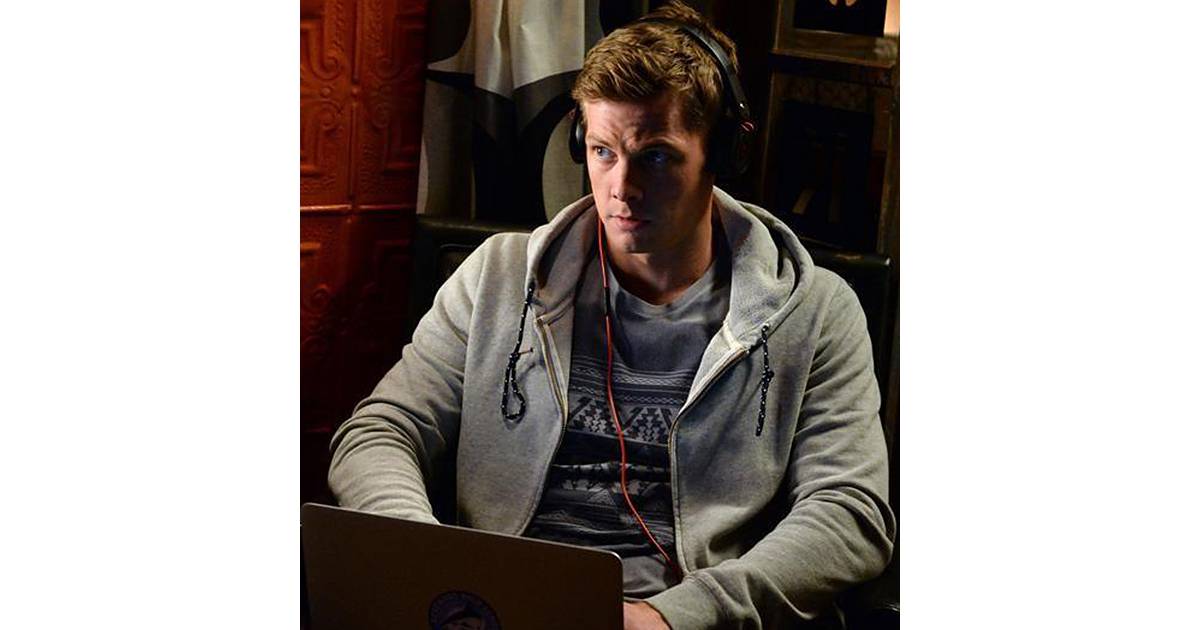 Pretty Little Liars saison 5 : Andrew est-il A ? - Purebreak