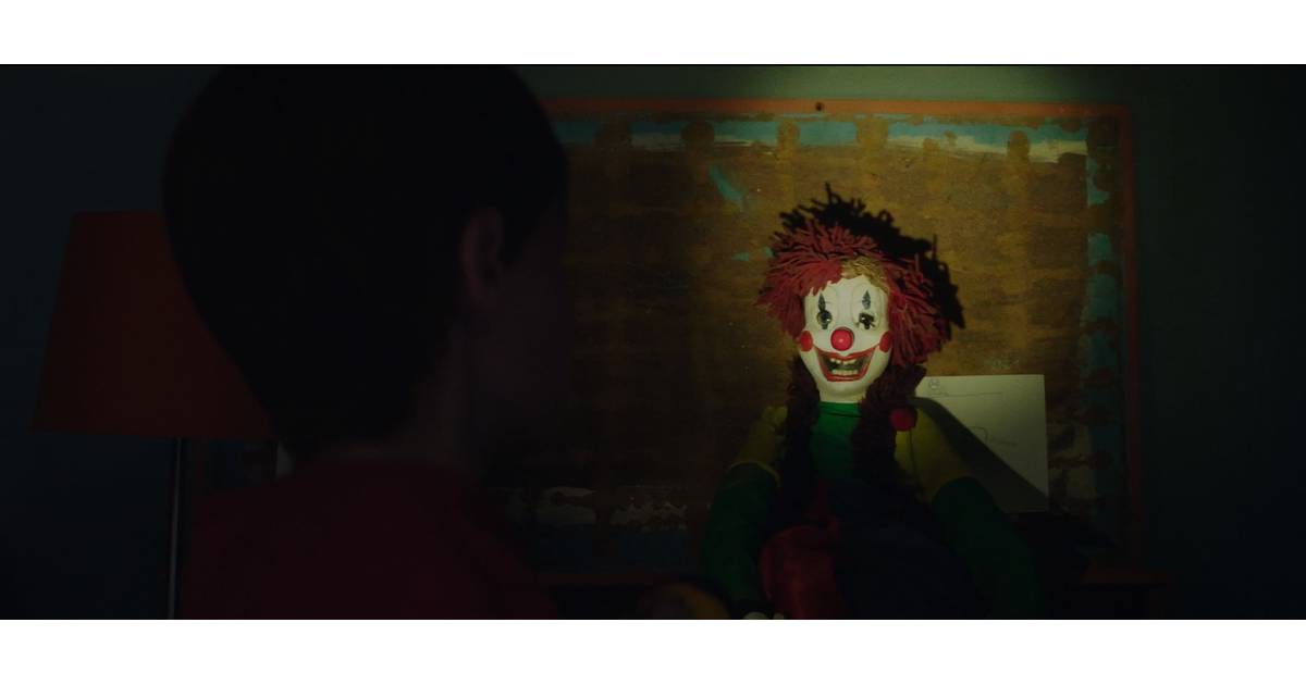 Poltergeist : les clowns passent à l'attaque dans un extrait exclusif ...