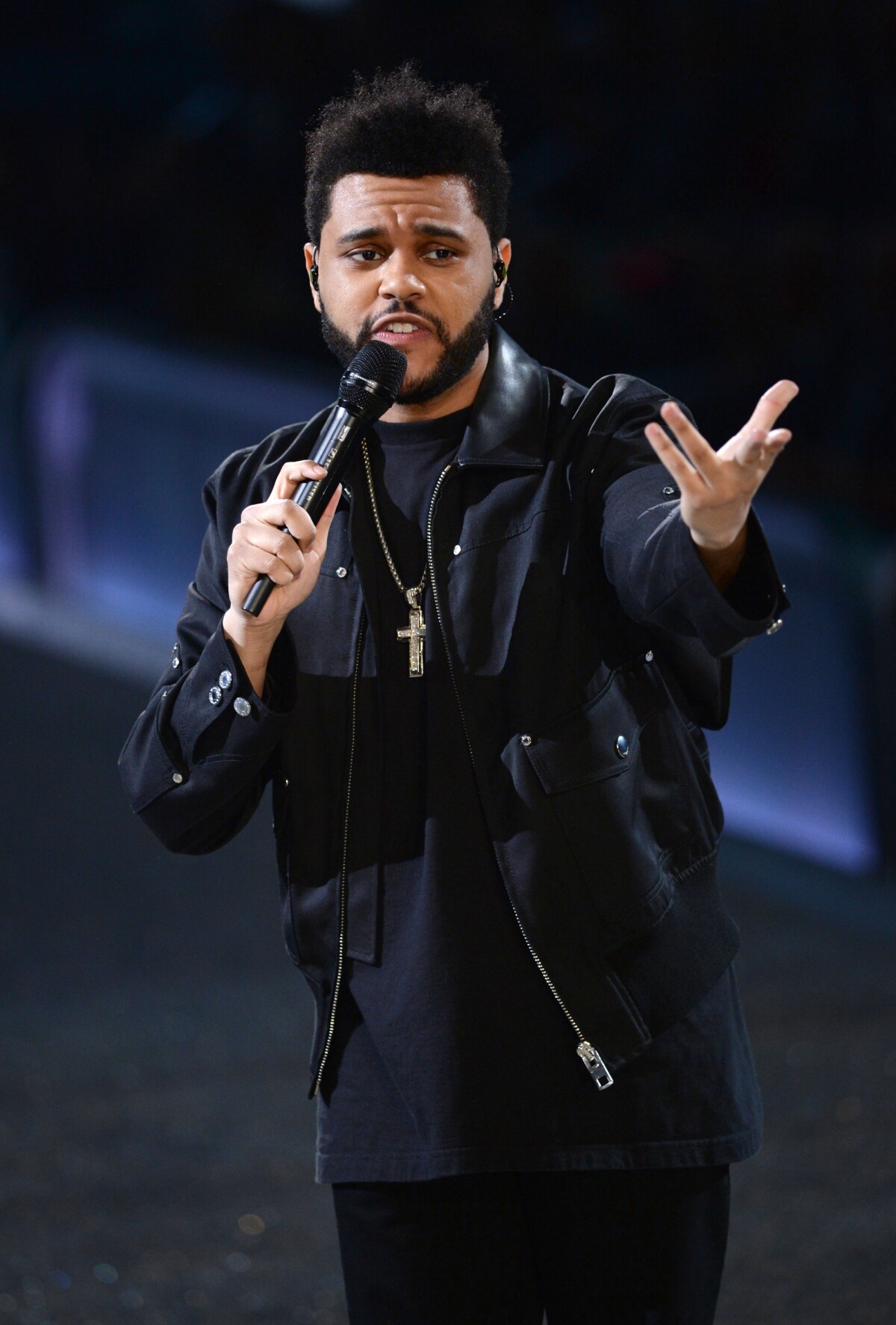 Photo : The Weeknd officialise son couple avec Selena Gomez - PureBreak