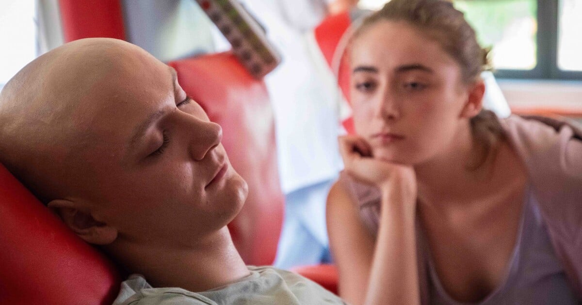 Les Bracelets rouges saison 2 : Clément et Louise bientôt en couple ? L ...