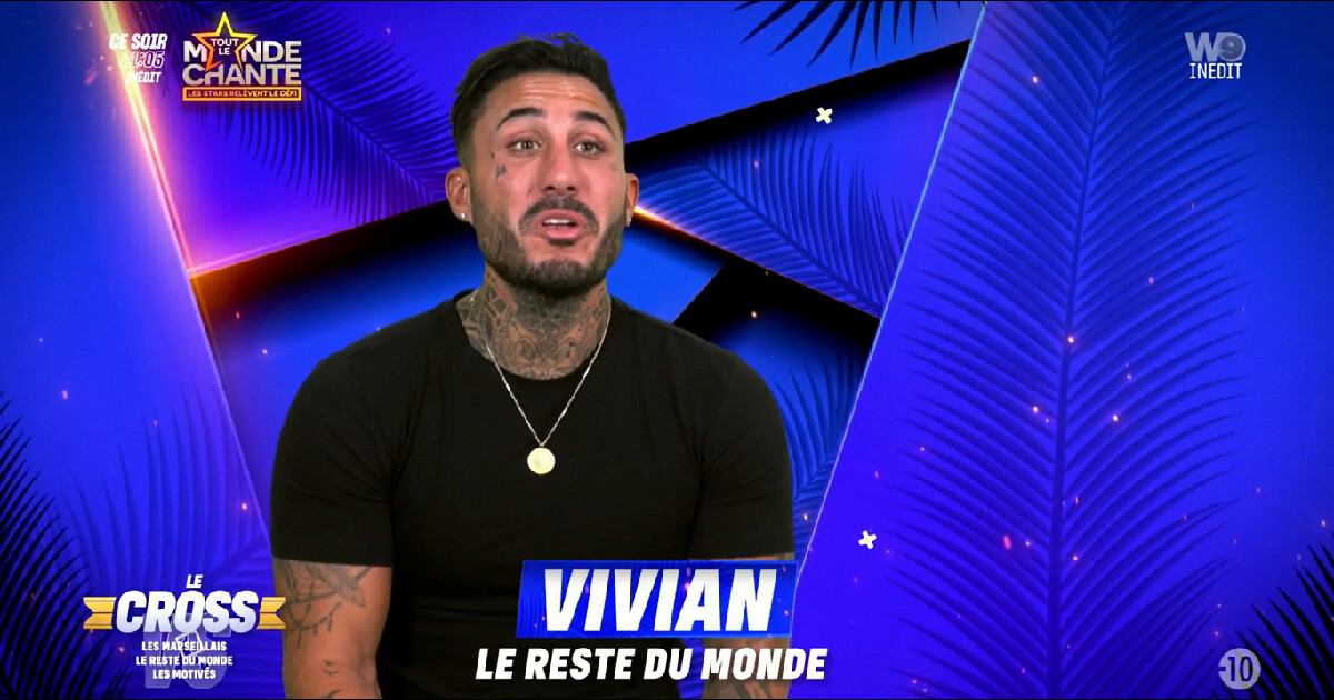 Vous Serez Tous à Mes Pieds Insulté à Cause De Son Comportement