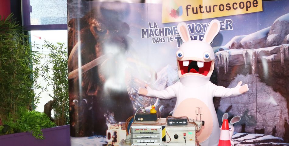 - Inauguration de la nouvelle attraction du Futuroscope La Machine a ...