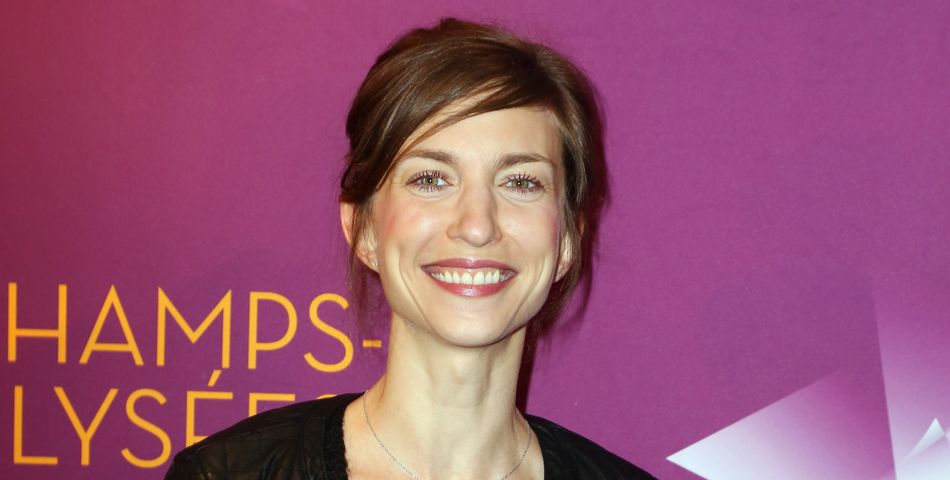 NATACHA LINDINGER - PREMIERE DU FILM LA CLINIQUE DE L'AMOUR AU CHAMPS ...