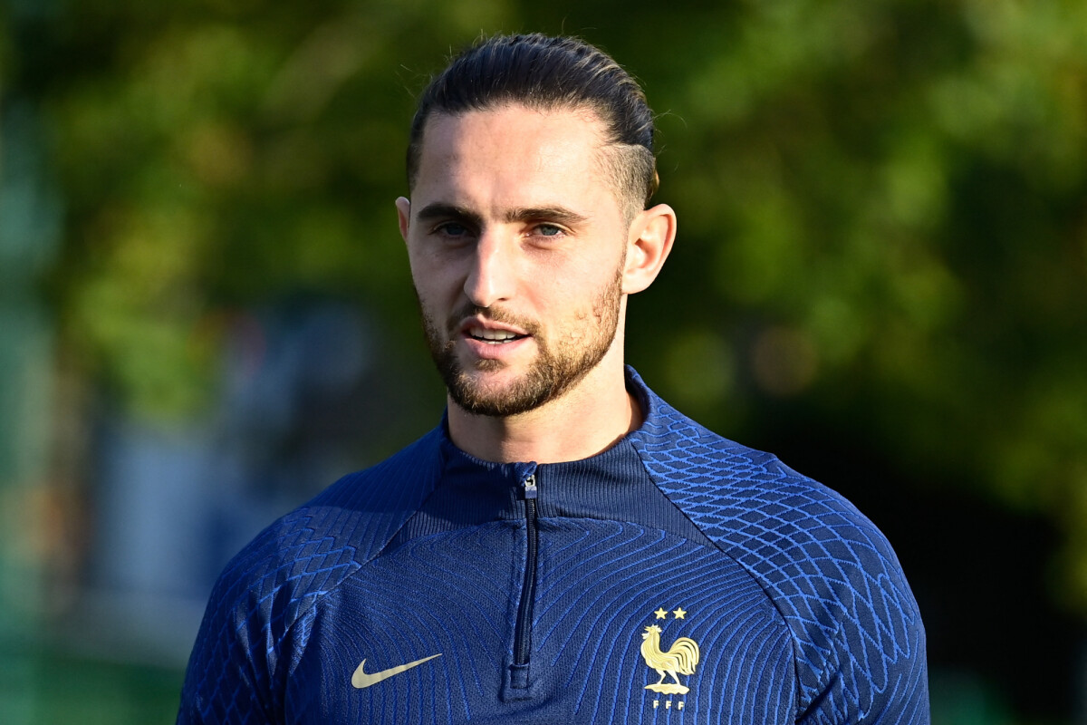 Photo : Adrien Rabiot - L'équipe de France en entrainement au Centre ...