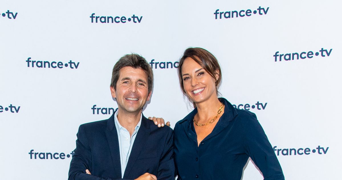 Thomas Sotto, Julia Vignali lors du photocall dans le cadre de la ...