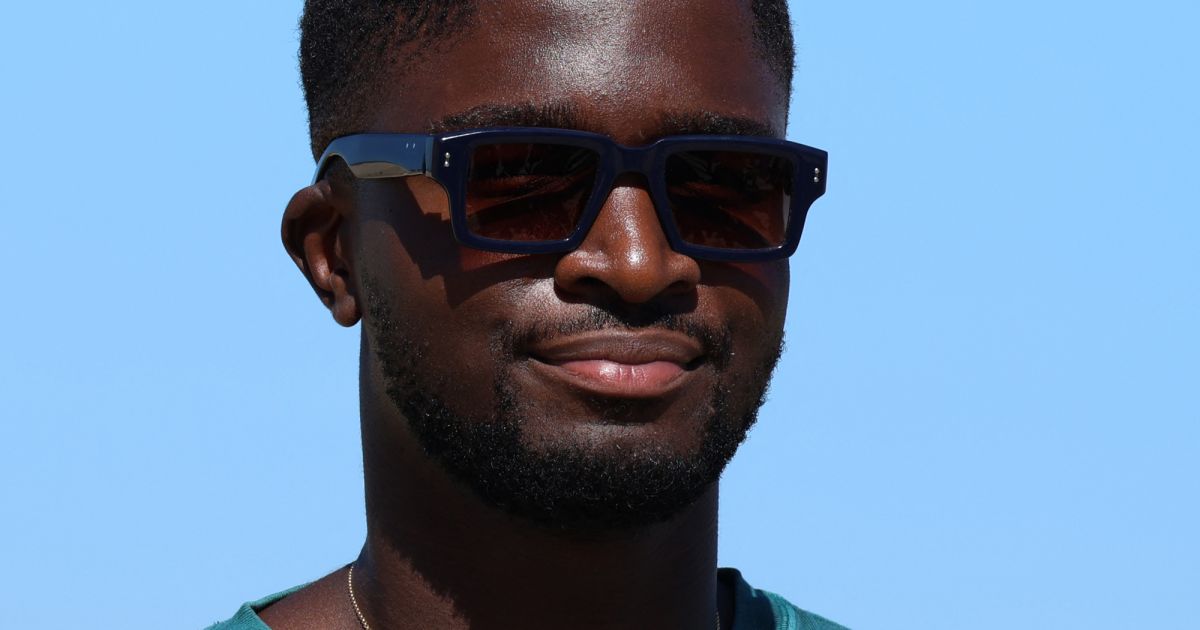 Stephane Bak au photocall du jury lors de la 49ème édition du Festival ...