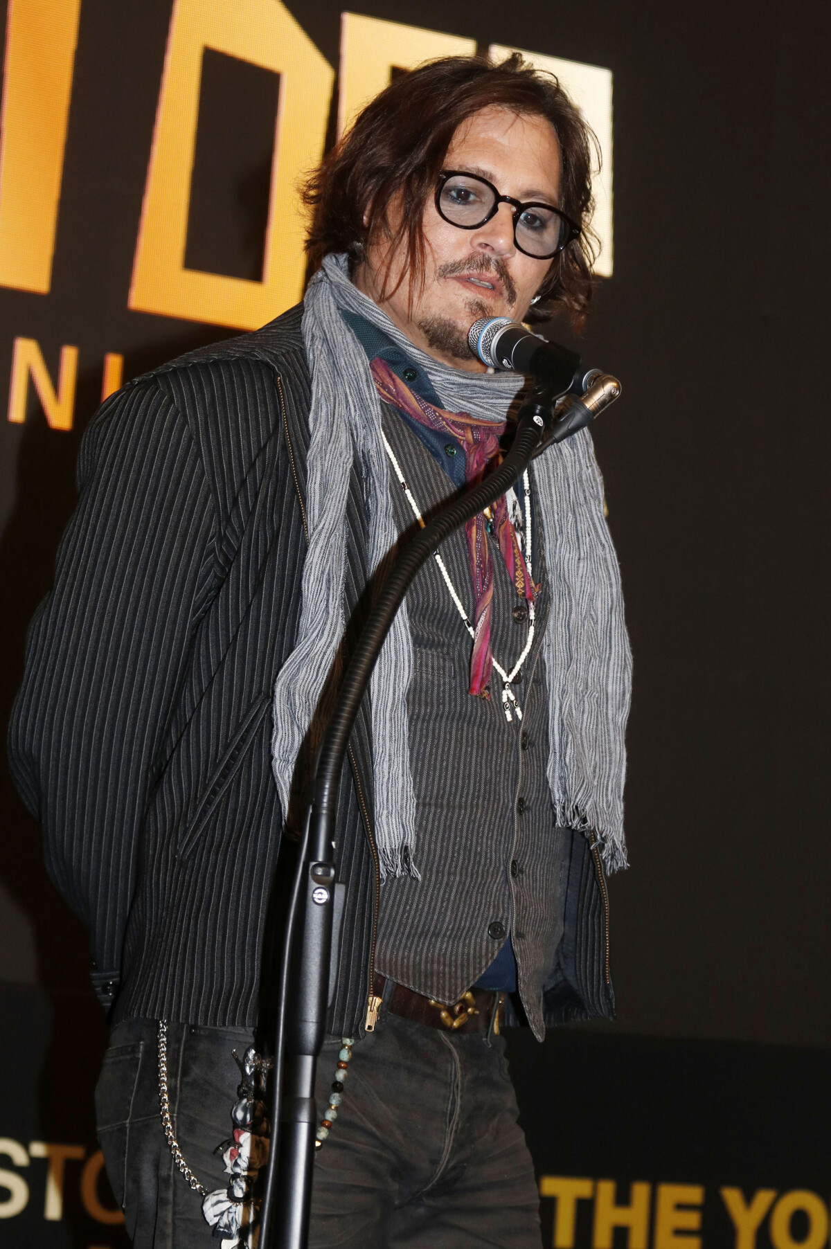 Photo : Johnny Depp à la première la série animée "Puffins" au Studio ...