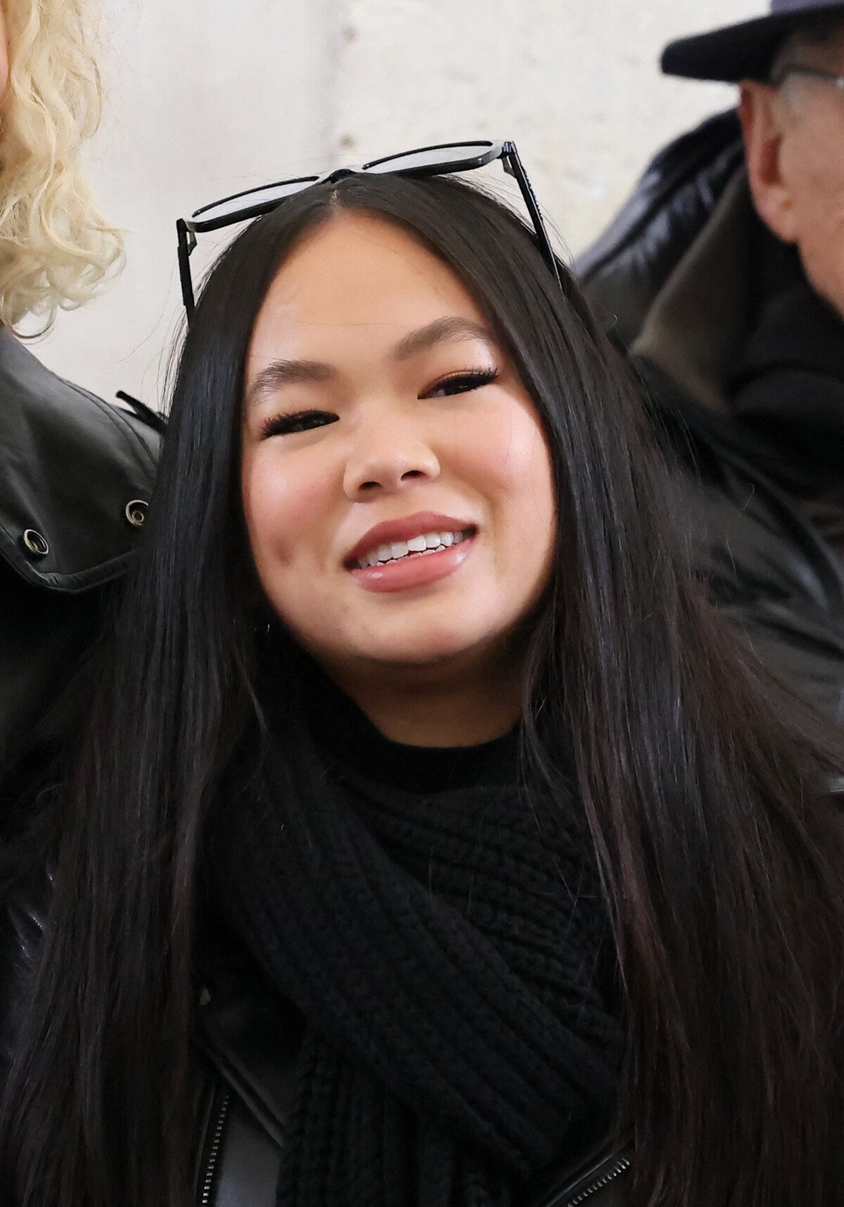 Photo : Joy Hallyday lors de l'inauguration d'une plaque commémorative ...