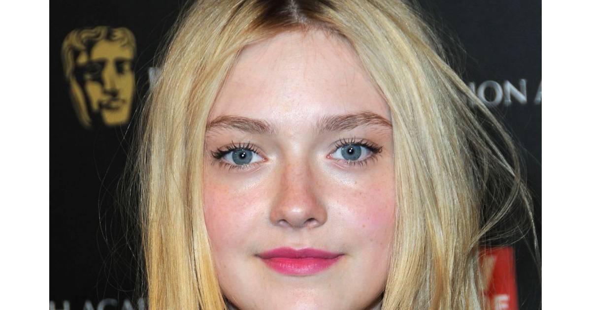 Dakota Fanning, sa peau pâle est sublime - Purebreak