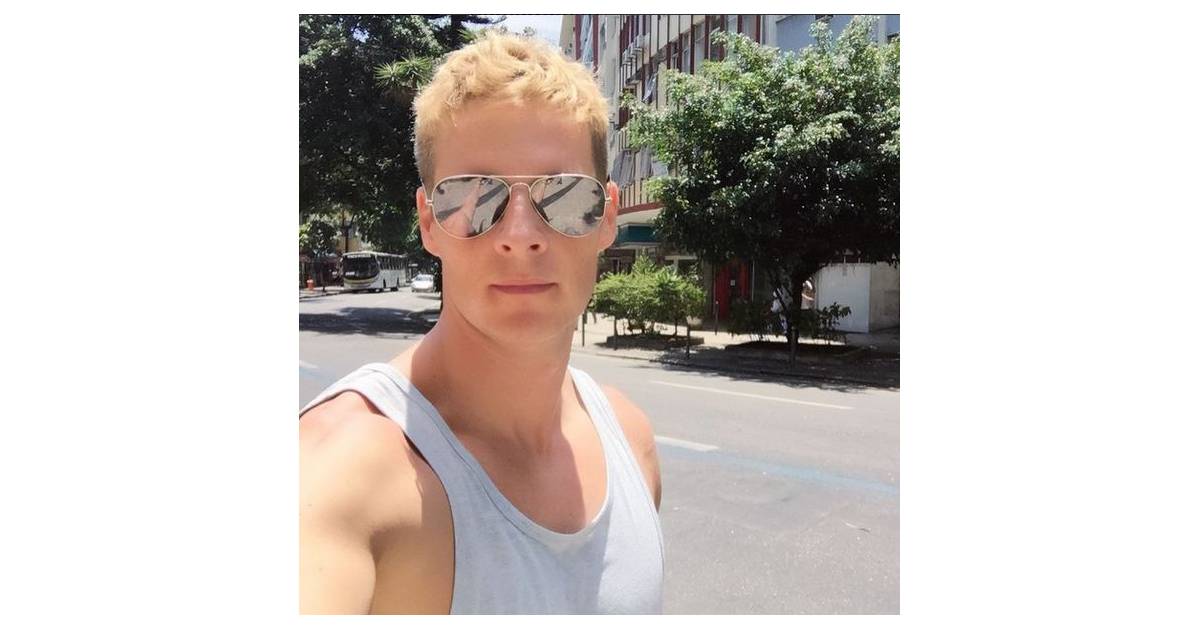 Matthieu Delormeau dans les rues de Rio pour le tournage du prime des ...