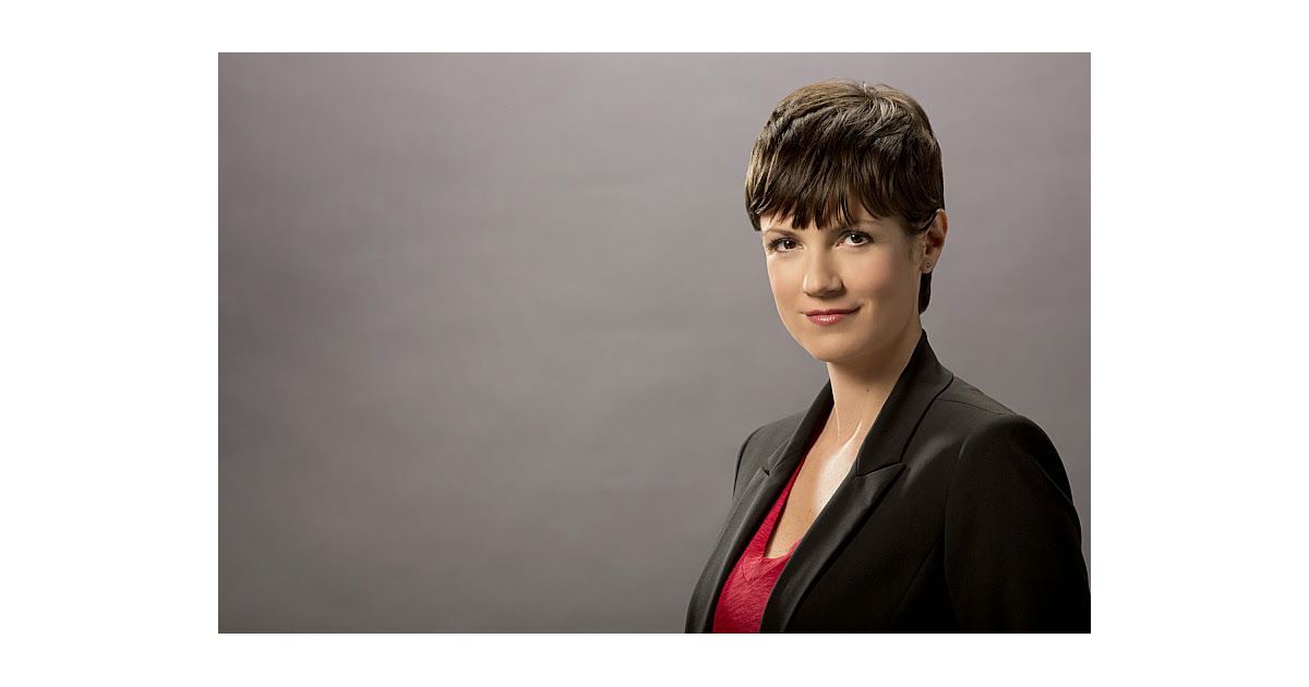 NCIS Nouvelle Orléans : Zoe McLellan sur une photo - Purebreak
