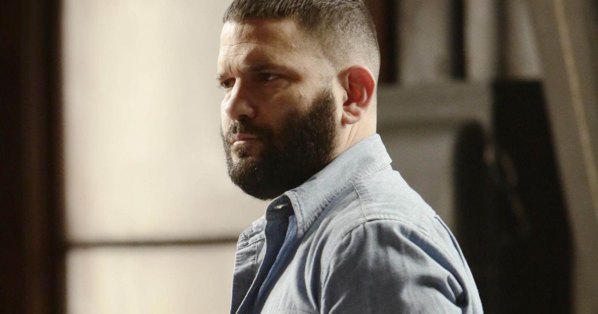Scandal saison 4, épisode 18 : Huck (Guillermo Diaz) sur une photo ...