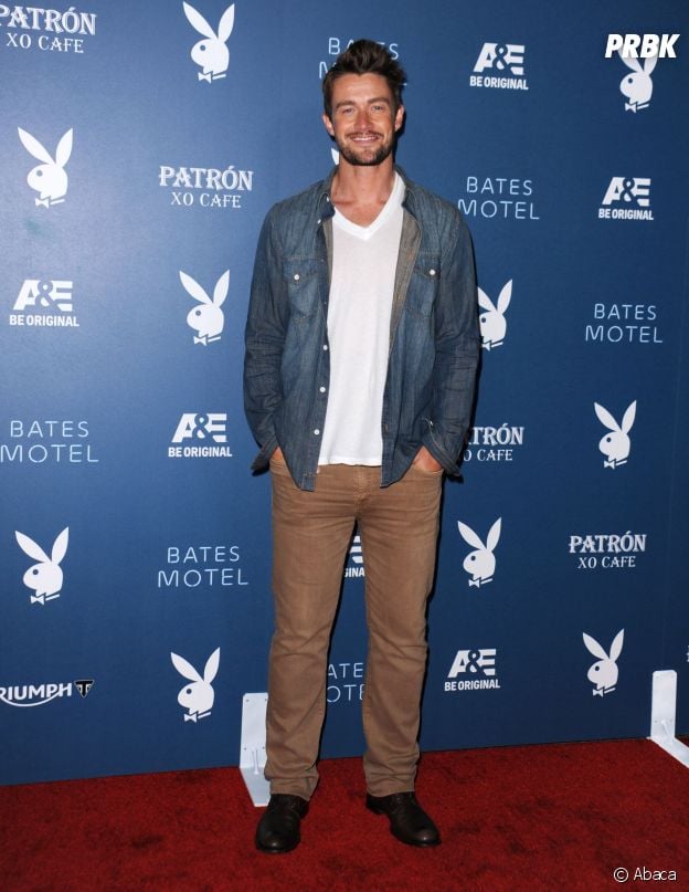 Robert Buckley - biographie, photos, actualité - Purebreak