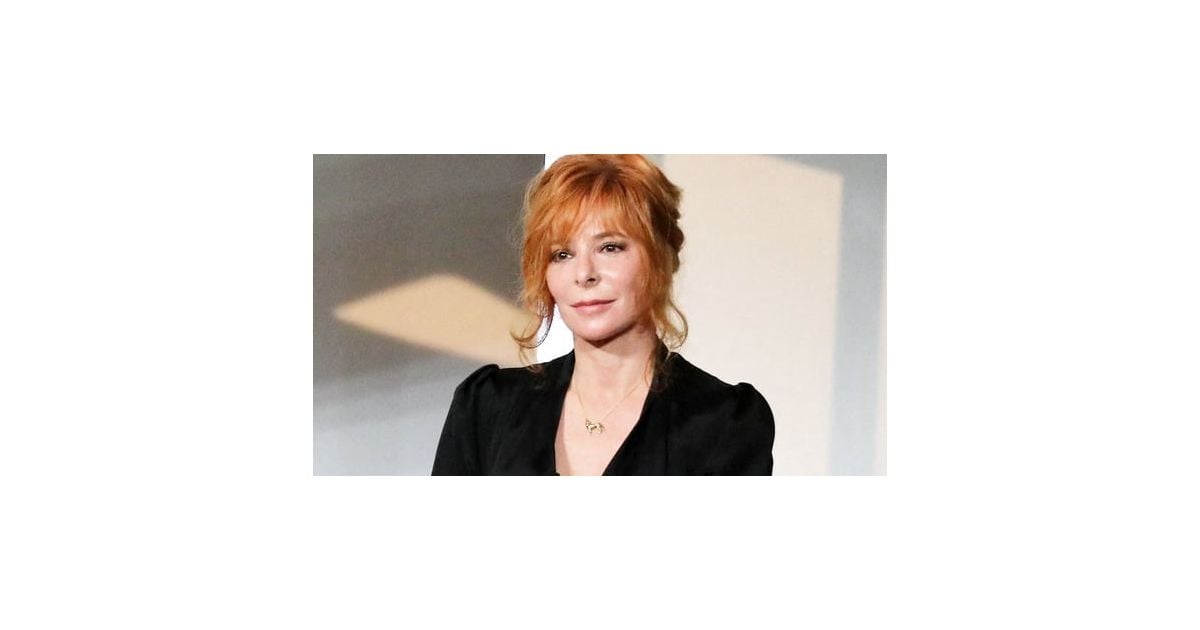 Mylène Farmer bat un record dans les charts - Volum (PureBreak)