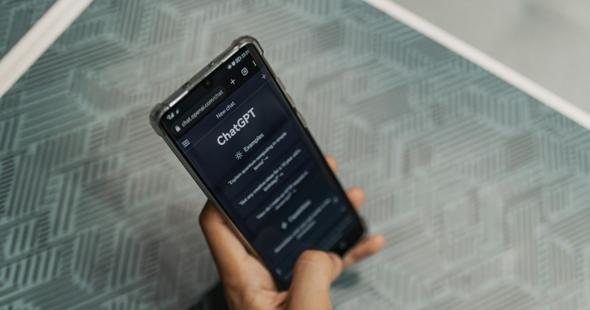 Grosse panne pour ChatGPT : le chatbot d'OpenAI a cessé de fonctionner dans le monde entier et c ...